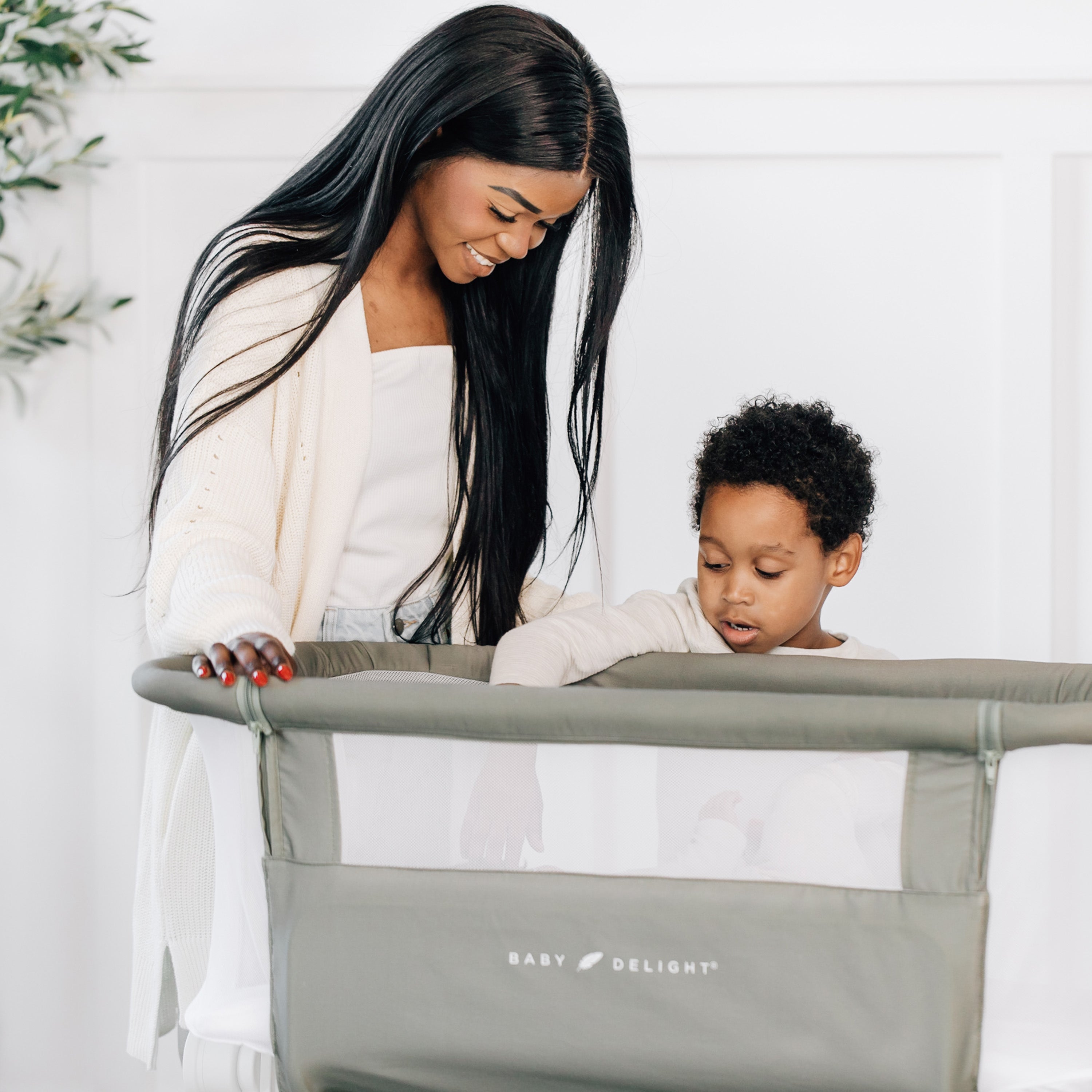 Beside Me™ Dreamer Organic Bassinet & Bedside Sleeper - Organic Sage ...