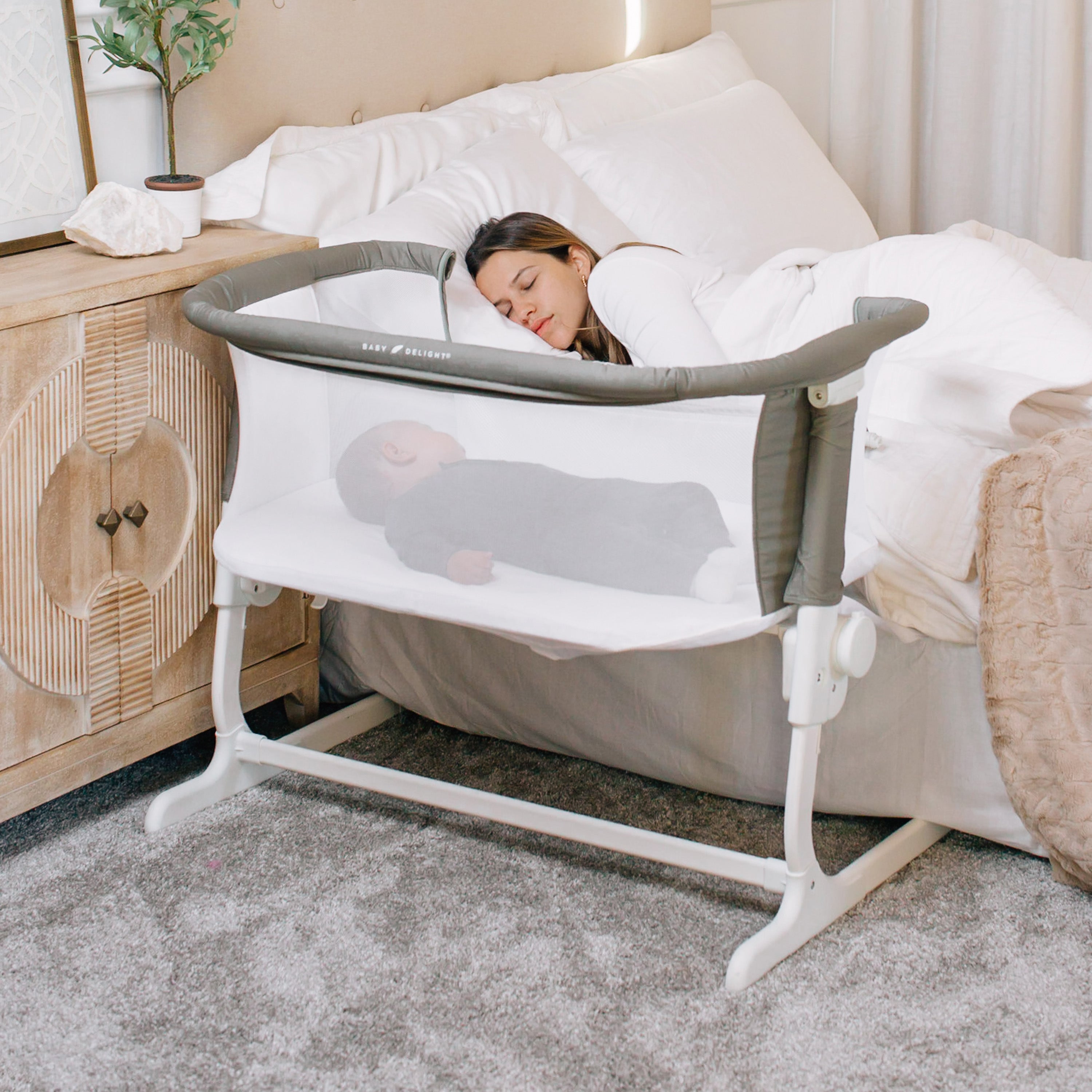 Beside Me™ Dreamer Organic Bassinet & Bedside Sleeper - Organic Sage ...
