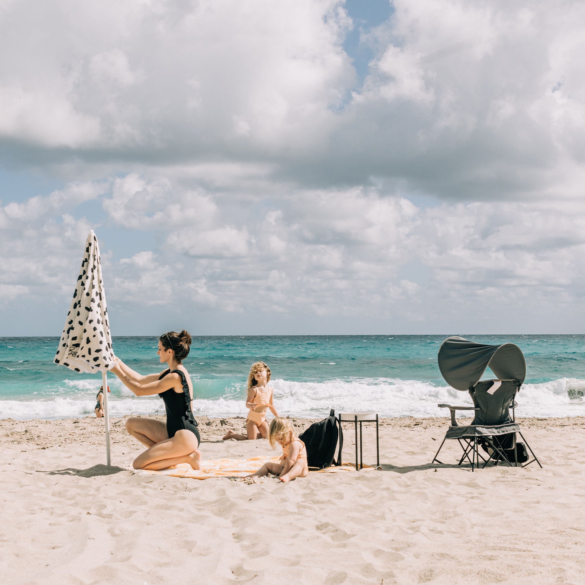 Go With Me® Grand Deluxe Portable Chair for Kids - Grey - Baby Delight